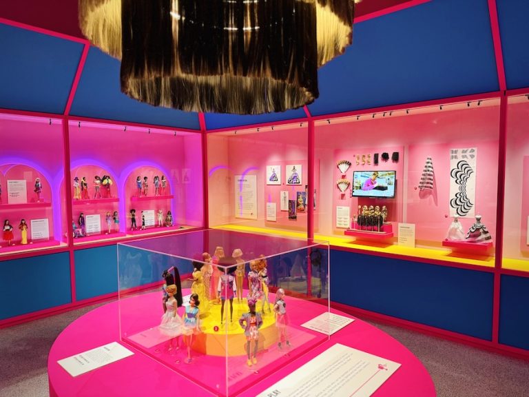 Barbie®: The Exhibition – The Design Museum – URBAN-ADVENTURER