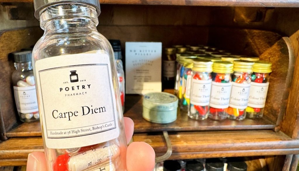 Poetry for Prescription – The Poetry Pharmacy – URBAN-ADVENTURER