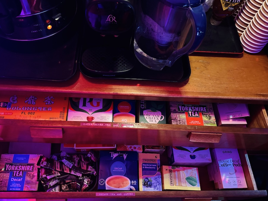 A Glittering Hidden Gem in London’s Night Life – London Night Café ...