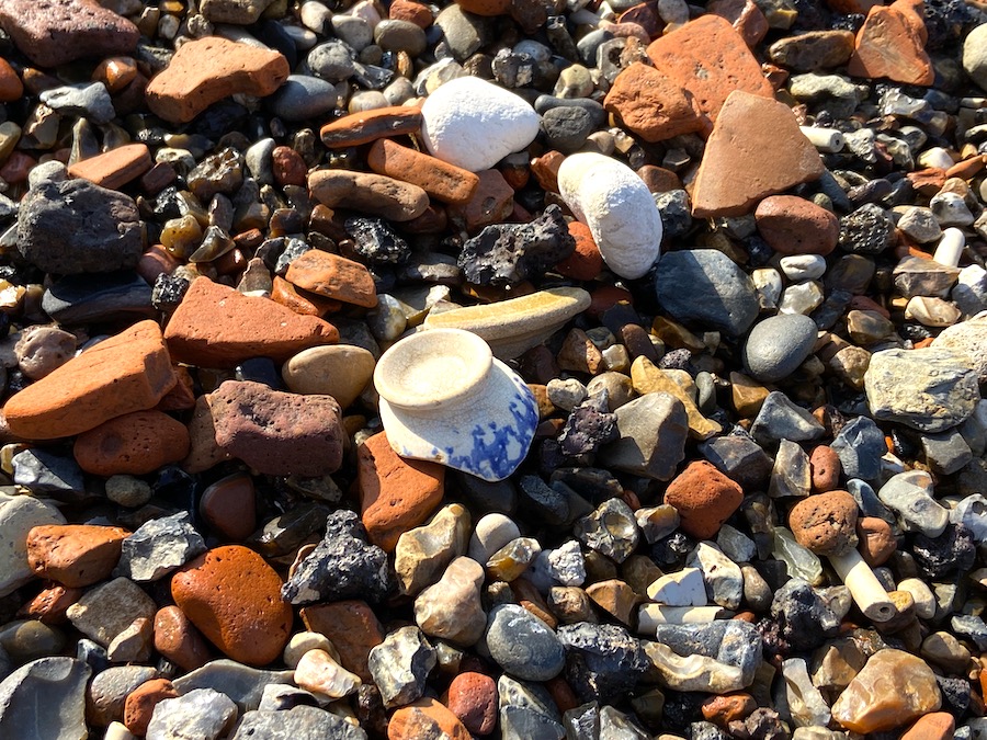 The UK’s First Major Mudlarking Exhibition – Secrets of the Themes ...