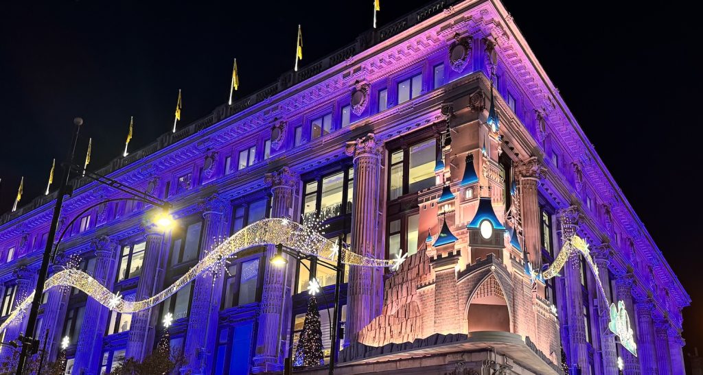 ‘The Most Magical Christmas’ – Selfridges x Disney – URBAN-ADVENTURER